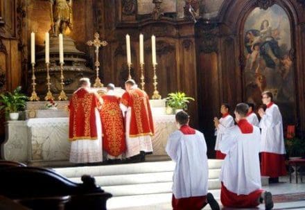 Lift Up Your Hearts: 10 Tips for Newcomers to the Latin Mass - The ...